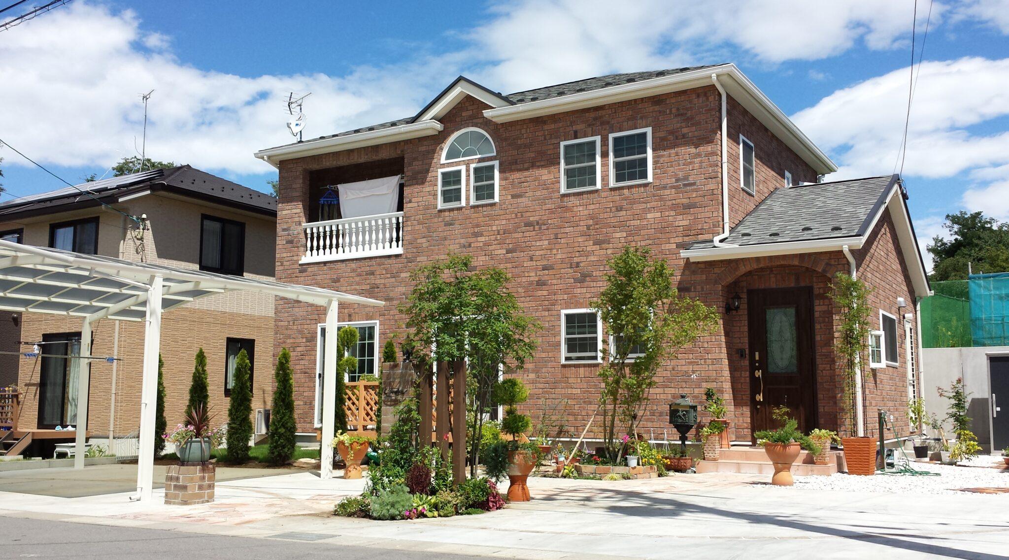 レンガの家 新築工事 - ダイトーコーポレーション